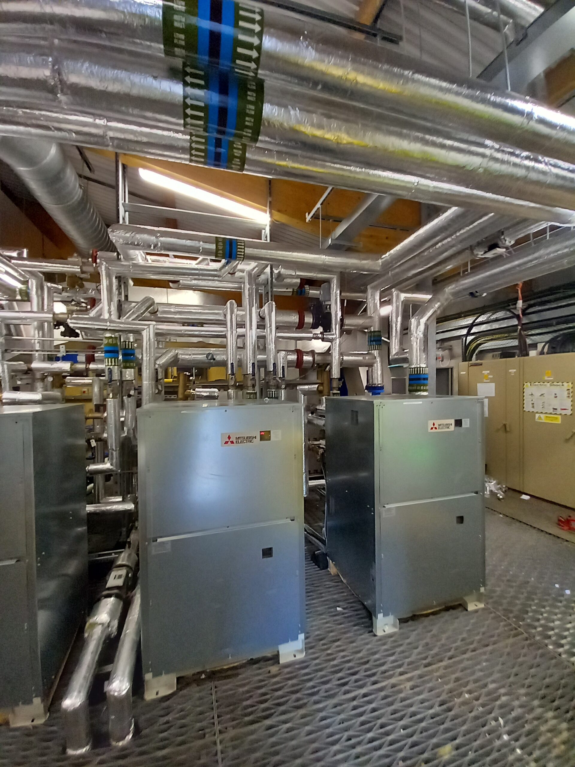 5off Mitsubishi Ecodan CAHV-P500YB-HPB 43kW Air Source Heat Pumps were ...